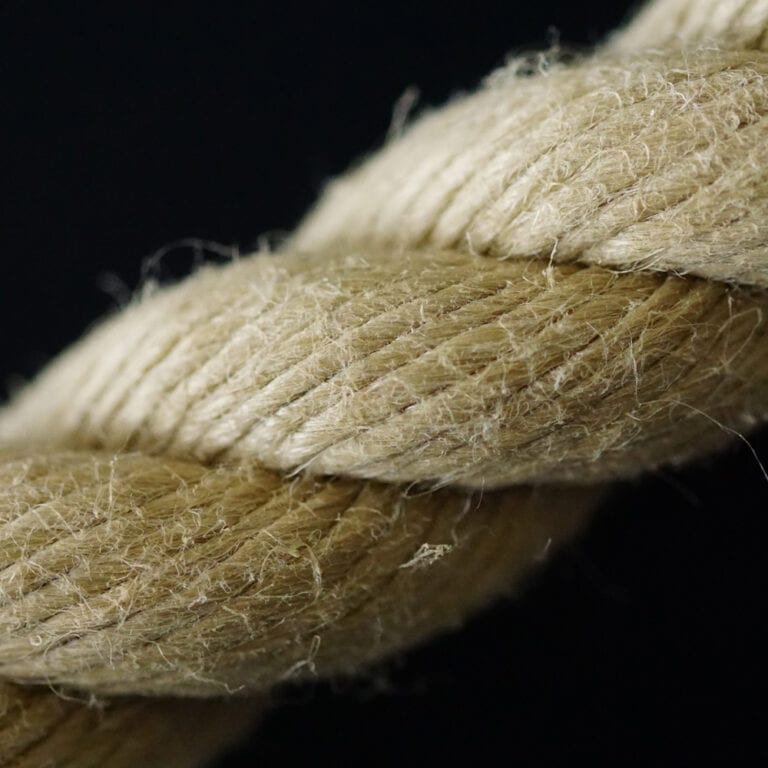 Henneptouw als trapleuning | Touwbestellen.nl